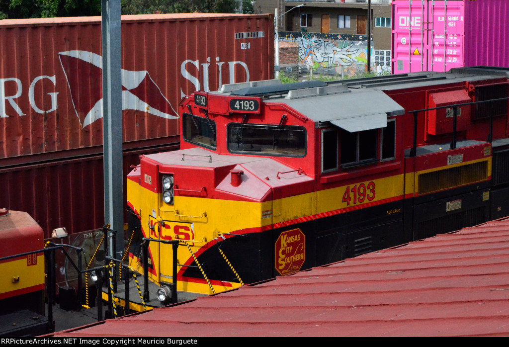 KCS SD70ACe Locomotive